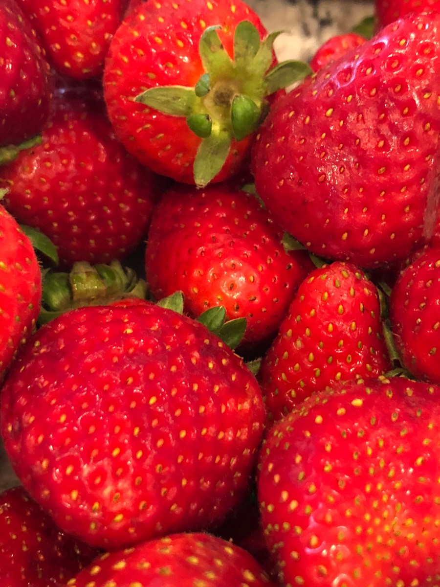 Small Summer Fruits: Fruit Crumble – History in the Kitchen